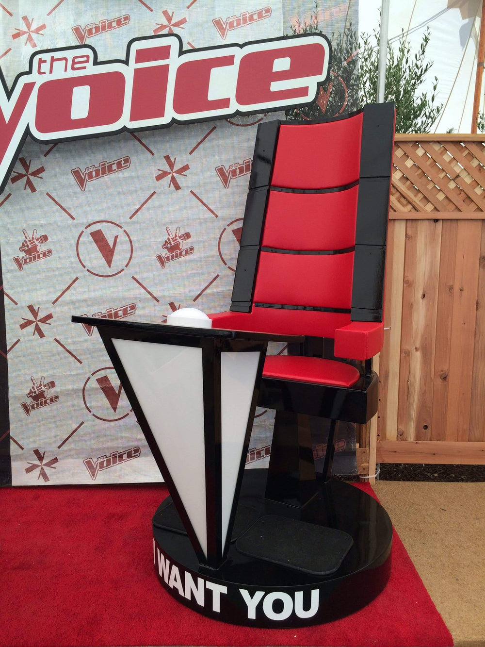 Retail Store Merchandising Custom Visual Display Portfolio Lee Display