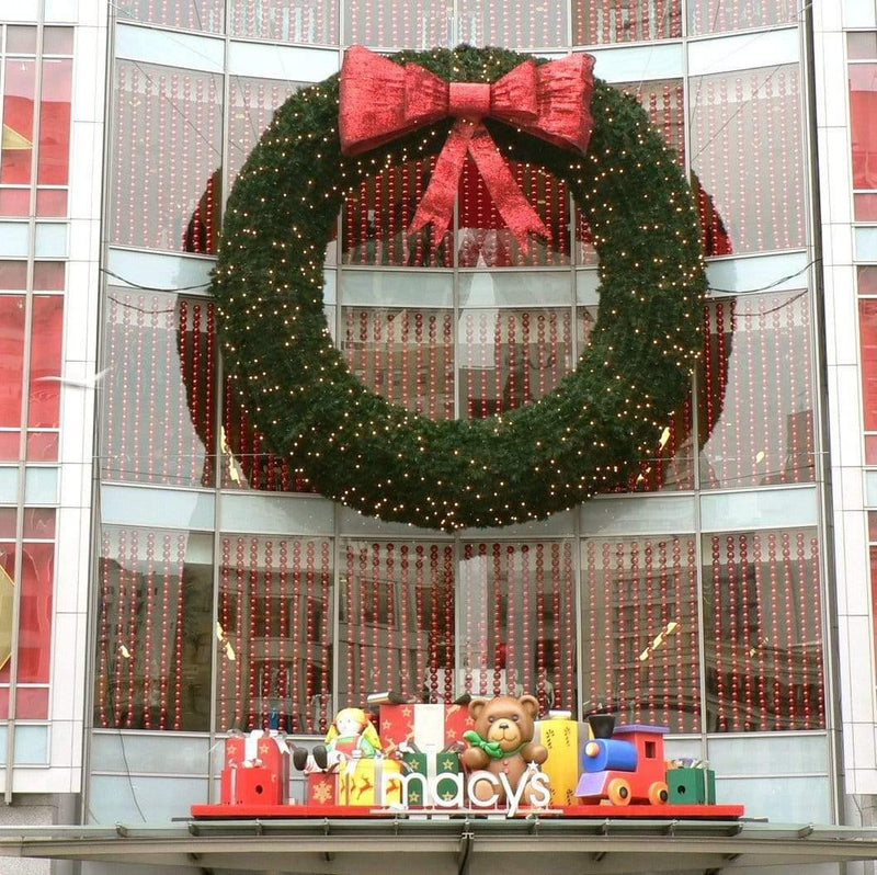 Lee Display's 26FT Christmas Wreath for Macy's Union Square